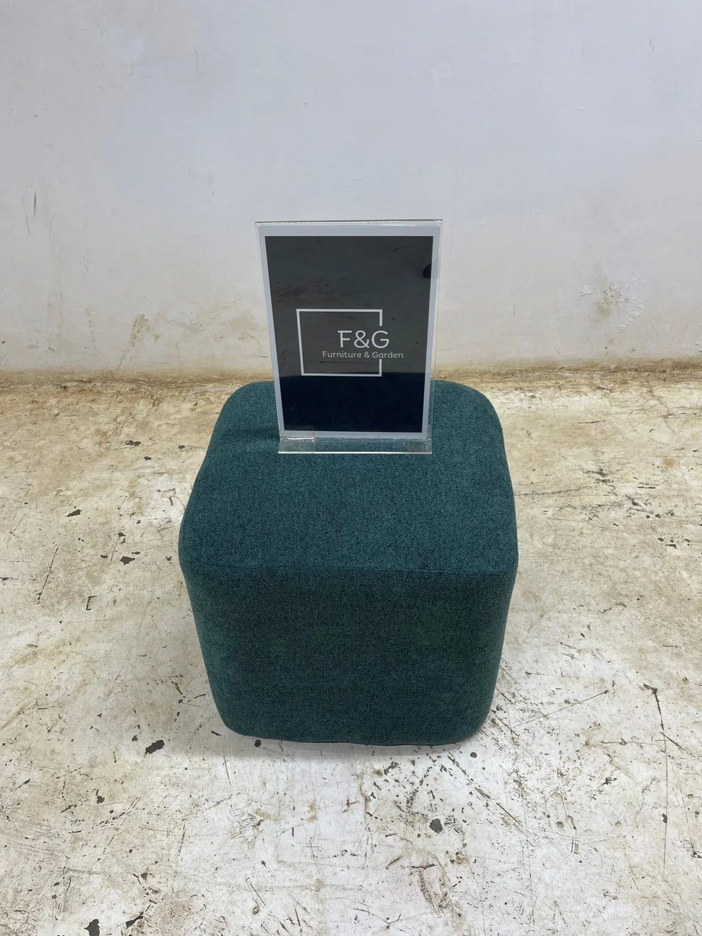 The Ellian Ottoman – Furniture & Garden